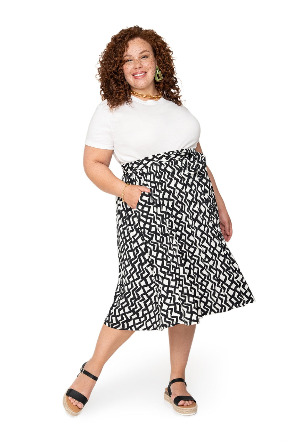 Leota's Curve Women Mindy Skirt Zig Zag Black White – Steals