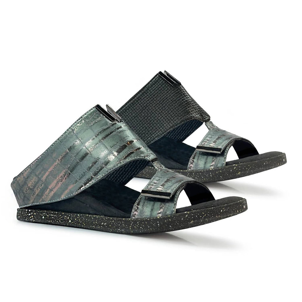 Modzori - Women's Kelo Reversible Metallic Slide – Steals